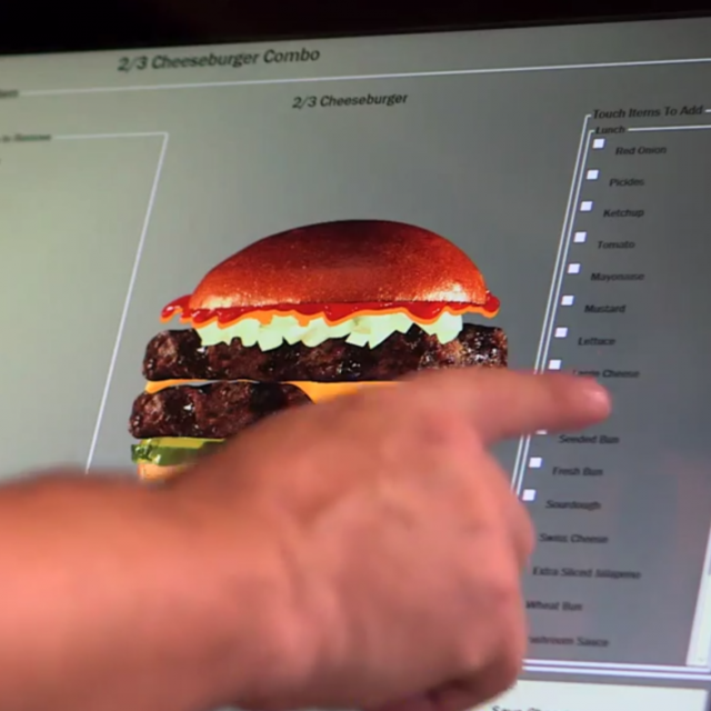 Microsoft helps Hardee's sell burgers with Windows 8.1-powered Dell ...
