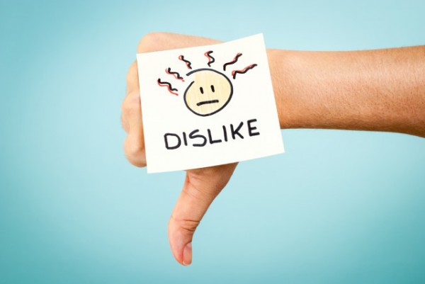 Don’t get sucked in by Facebook Dislike button scams - or vomiting ...