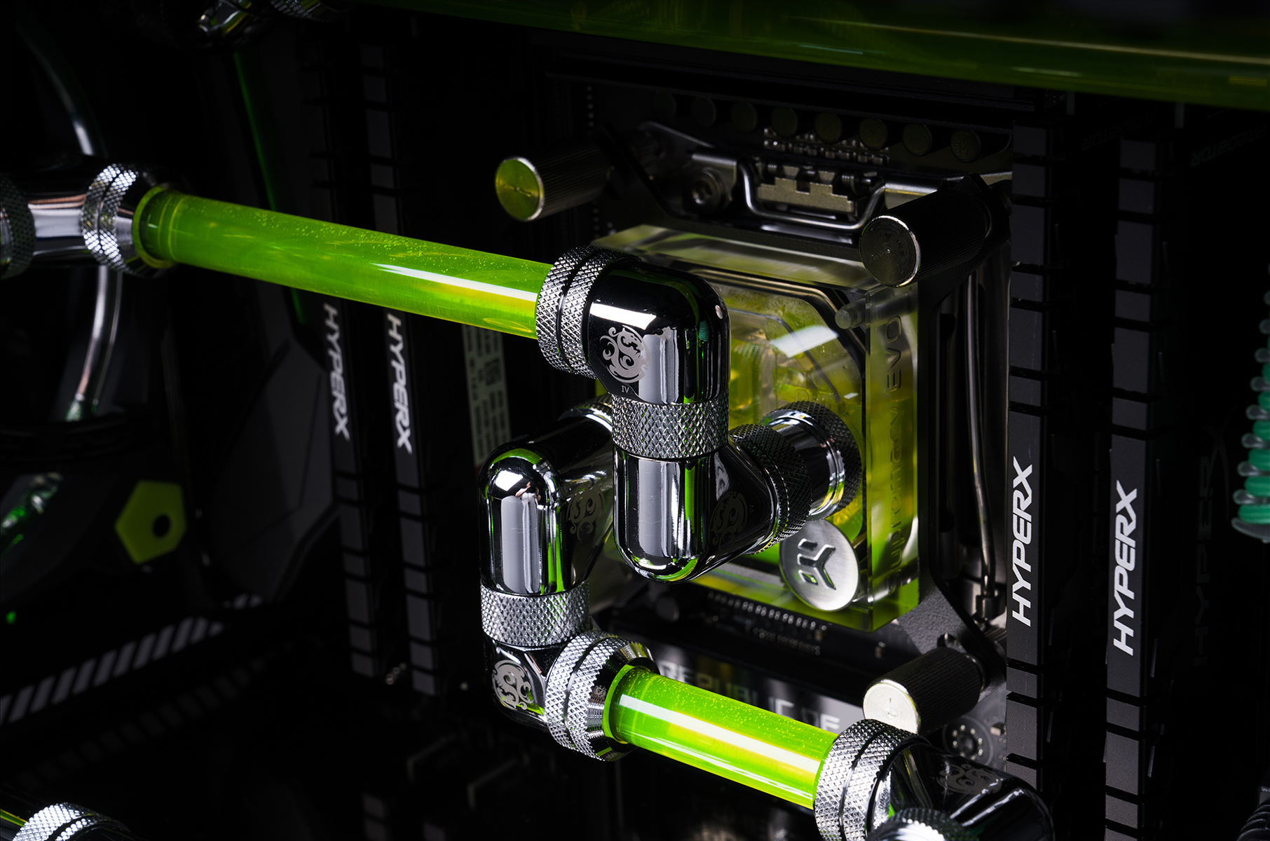 MAINGEAR R1 RAZER Edition - gaming PC excellence bred from ...