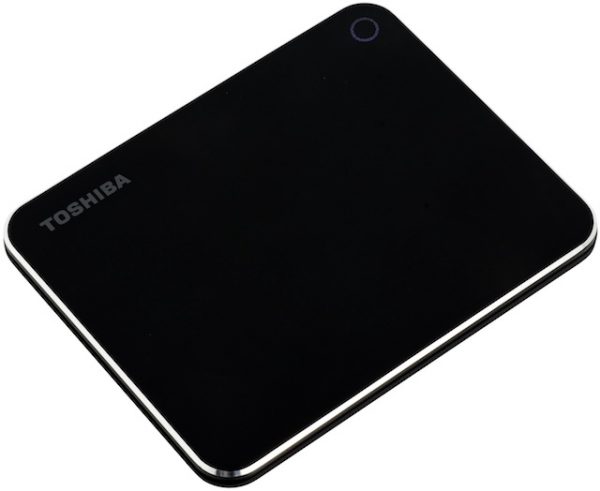 Toshiba launches 240GB XS700 Portable Solid State Drive with USB 3.1 ...