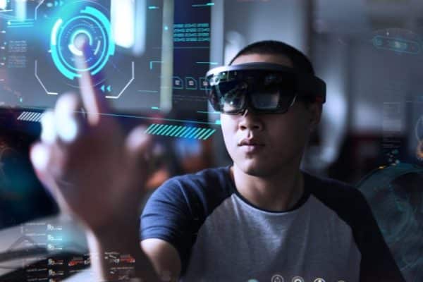 Microsoft wins $480 million military AR contract - US Army could ...
