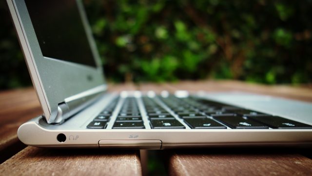 Google's $249 ARM Chromebook isn't 'for everyone', but could be for you ...