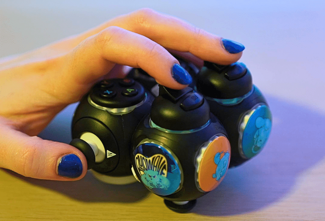 Microsoft launches modular Proteus Controller to make PC and Xbox ...